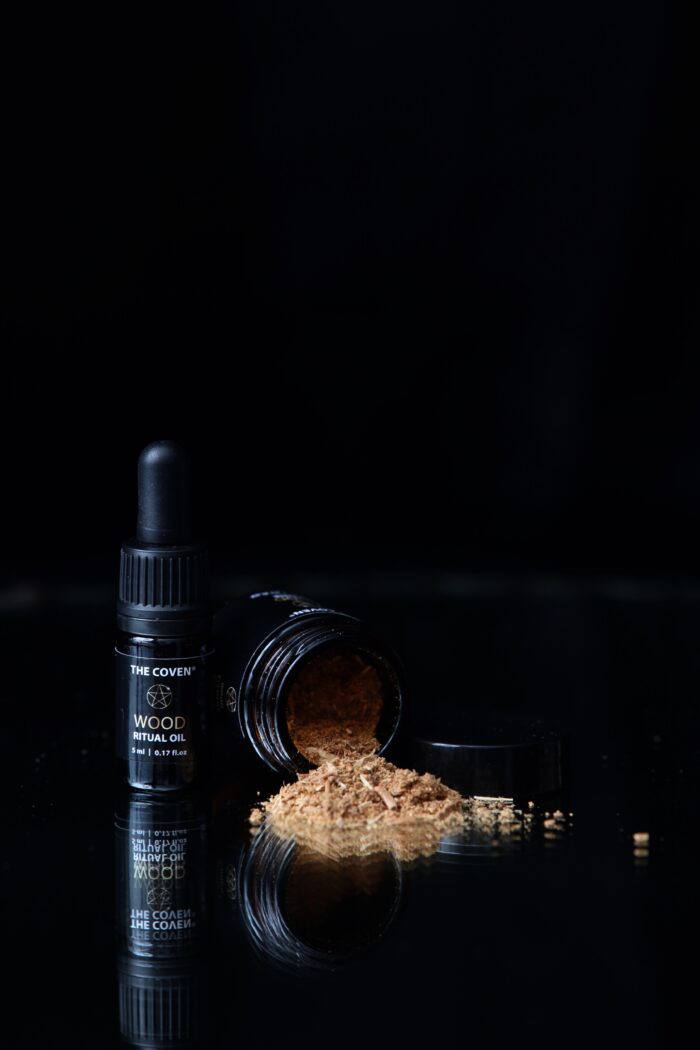 Wood Ritual Oil - THE COVEN
